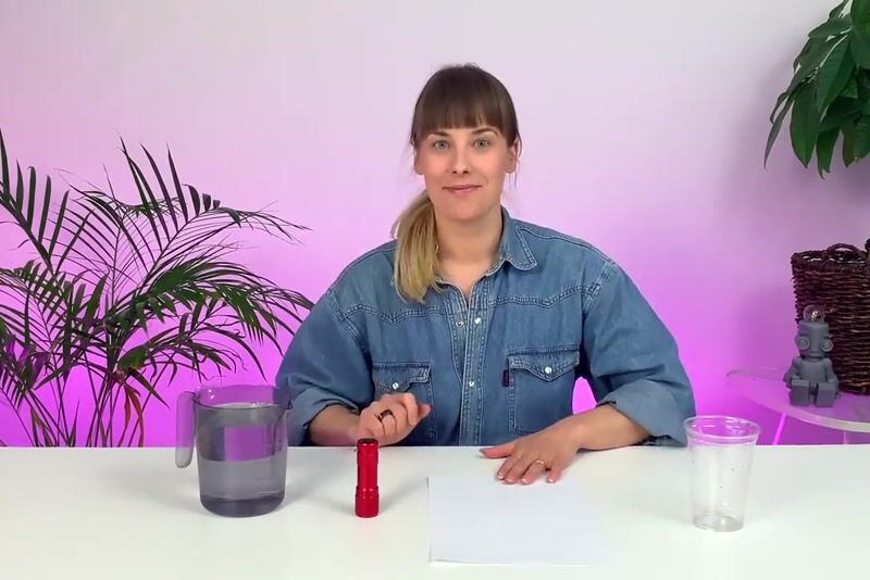 Fun science & arts experiment about light refraction, colors & more